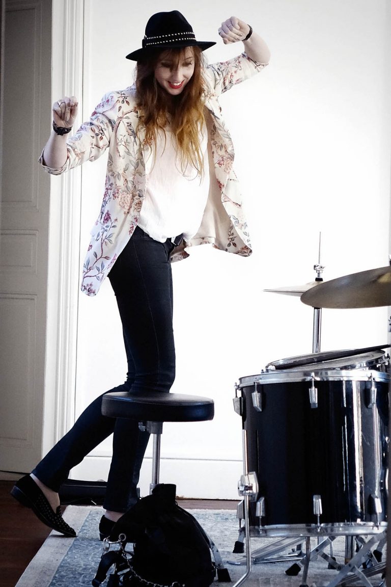 "I love rock'n roll" - look rock